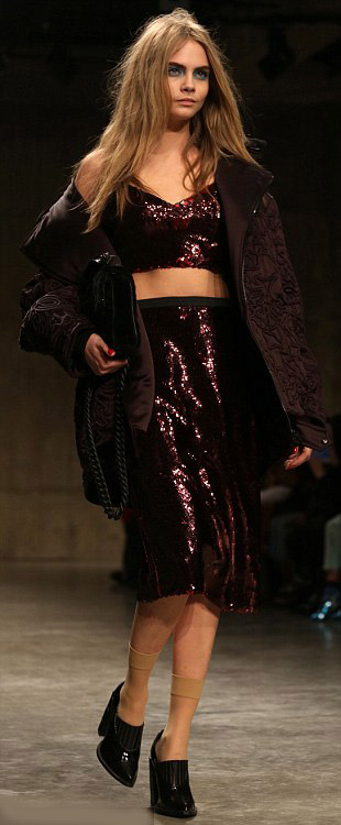 Ai đắt giá nhất sàn catwalk thế giới?-Thời trang