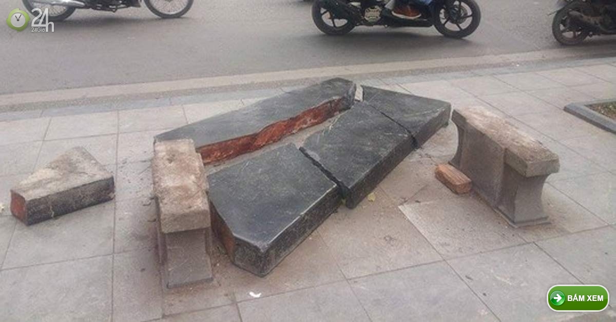 Hà Nội: Ghế đá cổ hơn 100 năm bên Hồ Gươm vỡ tan tành