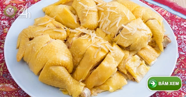 Tuyệt chiêu chặt và xếp gà luộc đẹp mắt