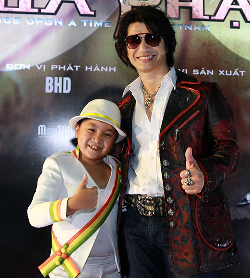 Dustin Nguyễn lần đầu khoe vợ mới